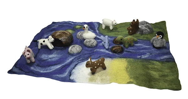 Woolen play mat
